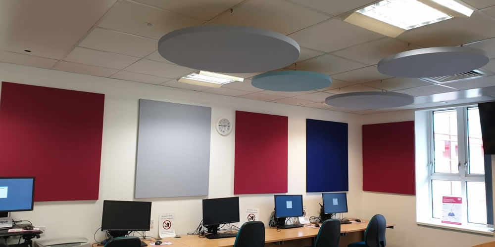 Multiple Sound absorbing panels install in modern computer room